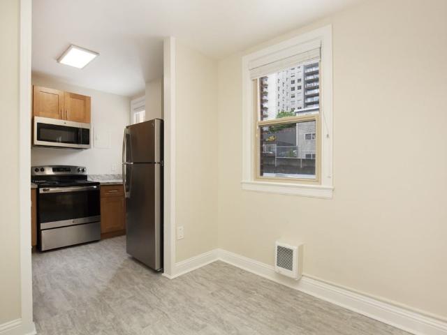 Stockbridge Apartment Homes Studio Apartment for Rent at 1330 Boren Ave, Seattle, WA 98101 First Hill