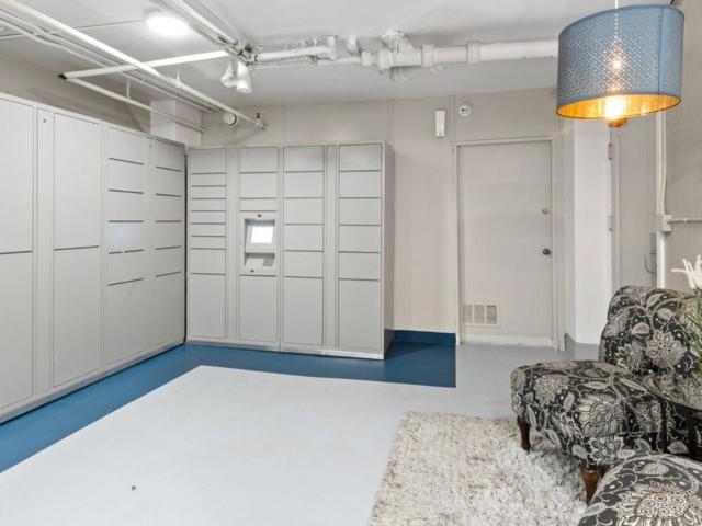 Stockbridge Apartment Homes Studio Apartment for Rent at 1330 Boren Ave, Seattle, WA 98101 First Hill