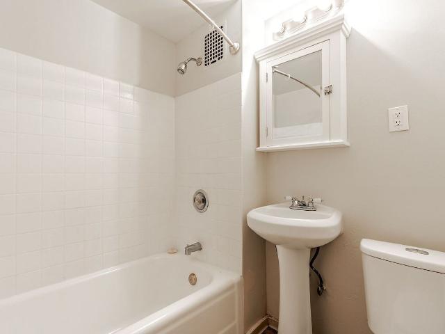 Stockbridge Apartment Homes Studio Apartment for Rent at 1330 Boren Ave, Seattle, WA 98101 First Hill