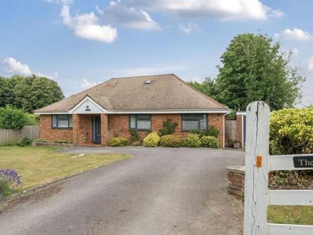 Stockbridge Road, Lopcombe, 3 Bedroom Detached