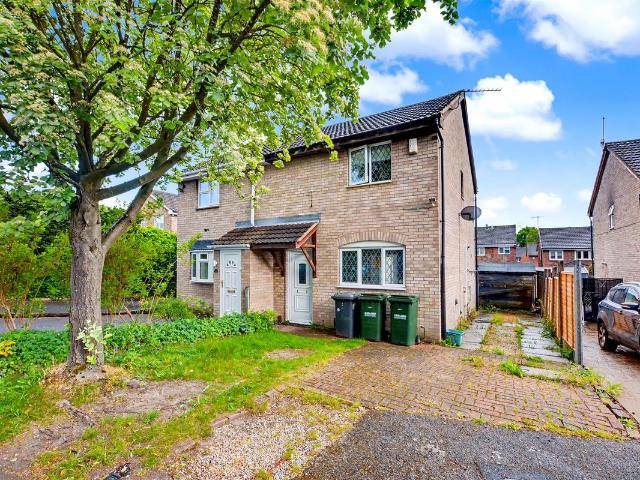 Stockdale Close, Arnold, Nottingham NG5, 3 bed semi detached house to rent, £950 pcm | PrimeLocation