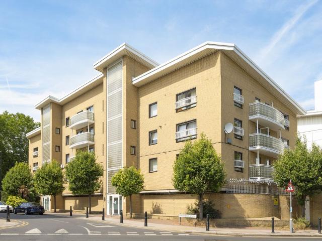 Stockholm Way, Wapping E1W, 1 bed flat to rent, £2,200 pcm | PrimeLocation