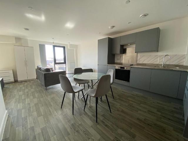 Stockport Road, Ardwick, Machester M13, Studio to rent, £900 pcm | PrimeLocation