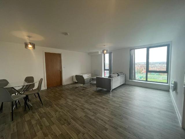 Stockport Road, Ardwick, Manchester. 2 bed flat to rent £1,275 pcm £294 pw