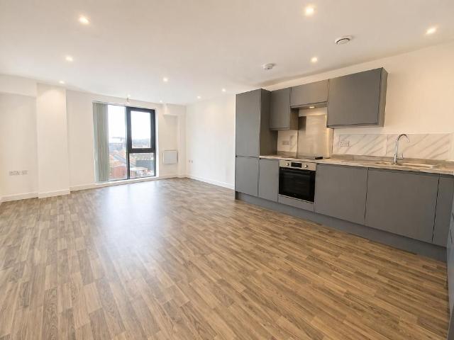 Stockport Road, Manchester M13, Studio to rent, £875 pcm | PrimeLocation