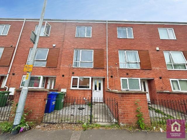 Stockport Road, Manchester, Greater Manchester M13, 4 bed terraced house to rent, £1,600 pcm | PrimeLocation