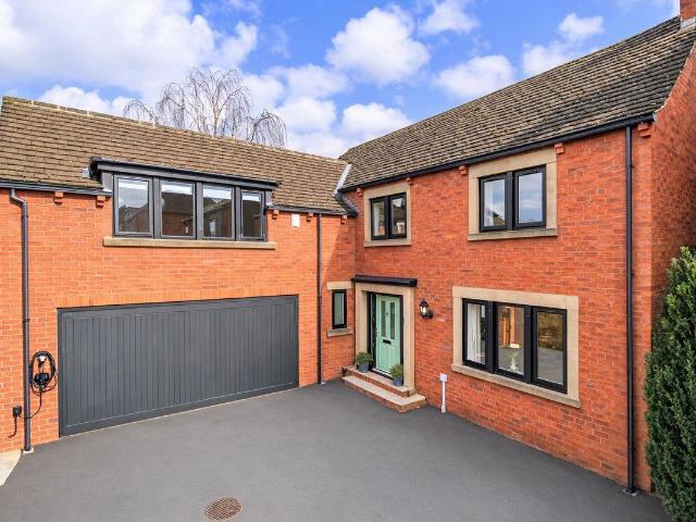 Stocksmoor Road, Midgley, Wakefield WF4, 4 bed detached house to rent, £1,950 pcm | PrimeLocation