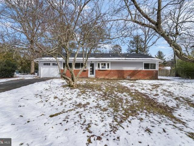 Stockton Rd, Kendall Park, Home For Sale