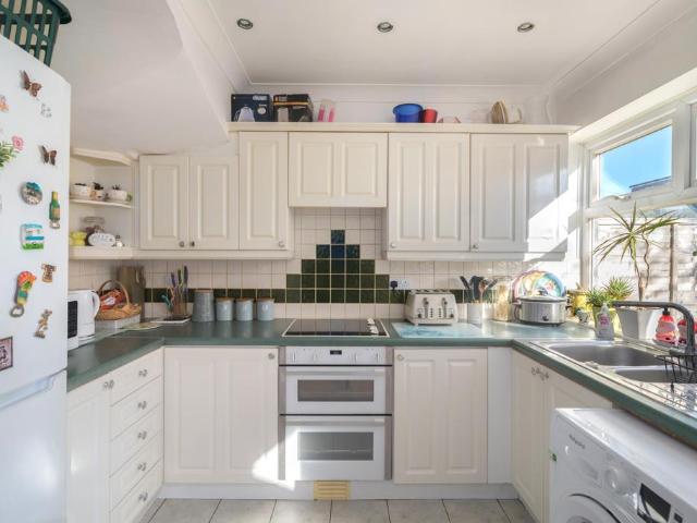 Stockton Road, London 3 bed house to rent £2,300 pcm £531 pw