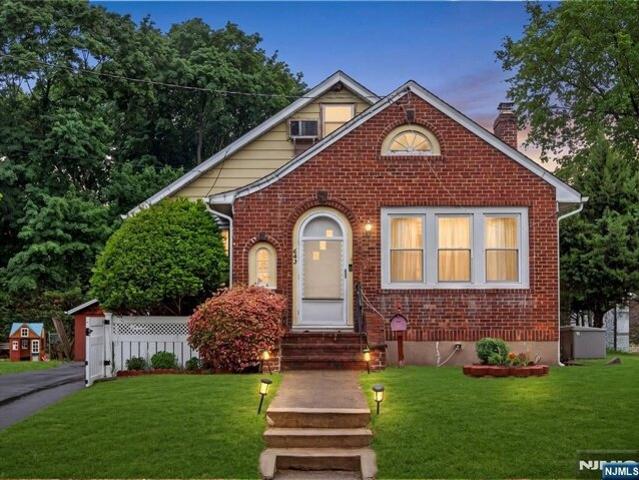 Stockton St, New Milford, Home For Sale