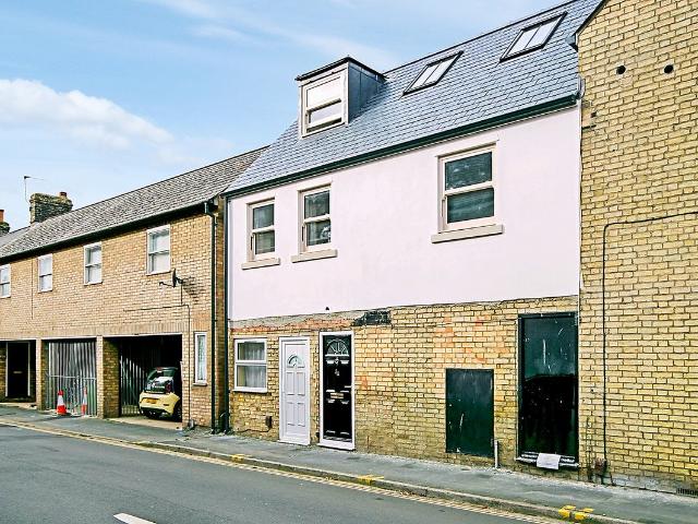 Stockwell Street, Cambridge CB1, Studio to rent, £1,050 pcm | PrimeLocation