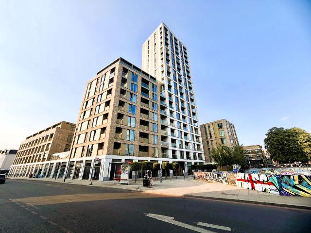 Stockwell Road, Brixton, London SW9, 1 bed flat to rent, £2,100 pcm | PrimeLocation