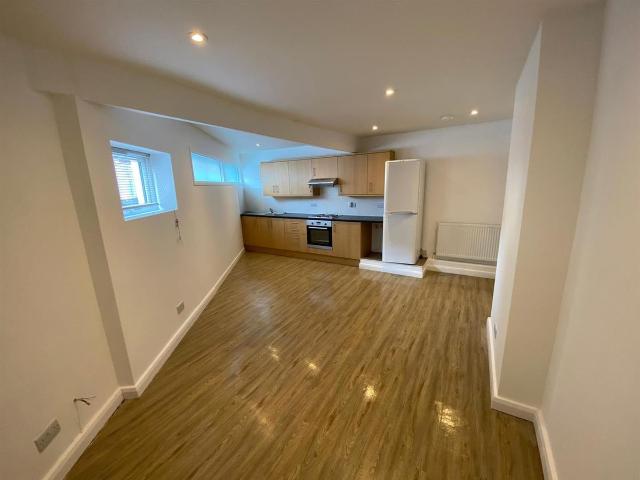 Stockwell Road, London SW9, 1 bed property to rent, £1,750 pcm | PrimeLocation