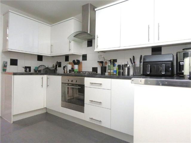 Stockwell Road, London, SW9 9TB