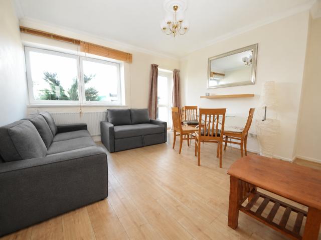 Stockwell Road, Stockwell SW9, 4 bed flat to rent, £3,650 pcm | PrimeLocation