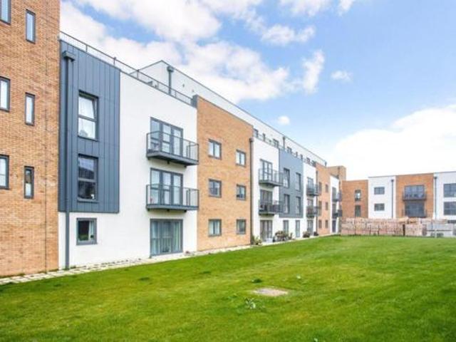Stockwood Gardens Gorse Road, Luton, 2 Bedroom Apartment