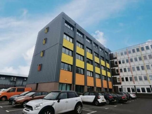 Stockwood Road, Bristol BS4, 2 bed flat to rent, £1,400 pcm | PrimeLocation