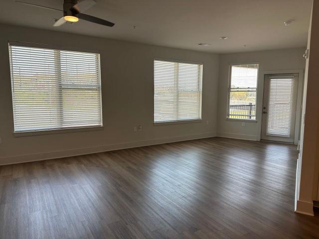 Stockyard Lofts 2 Bedroom Apartment for Rent at 215 Willow Ave, Knoxville, TN 37915