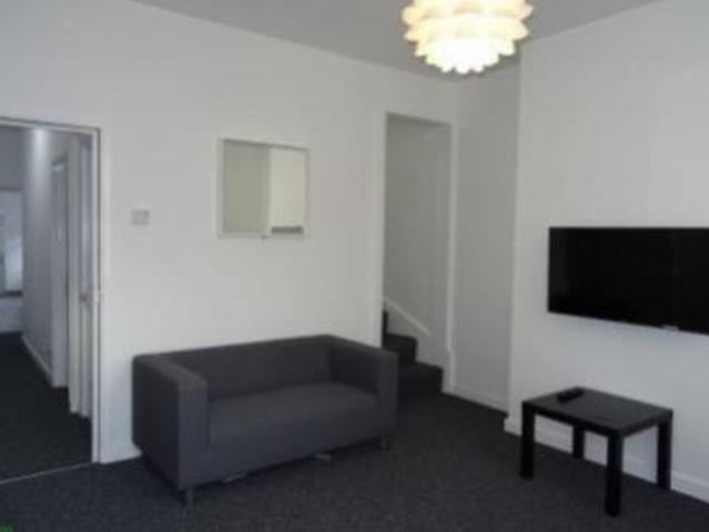 Stoke, Coventry CV2 4 bed terraced house to rent £2,080 pcm £480 pw
