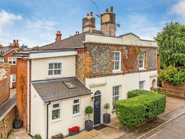 Stoke Fields, Guildford, 2 Bedroom Semi detached