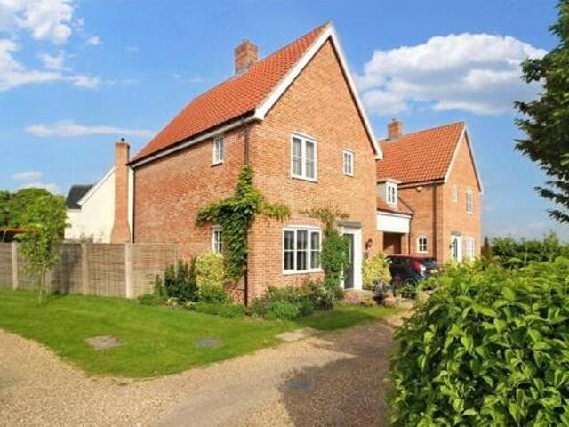 Stoke Holy Cross, Broomefield Road, Norwich, 3 Bedroom Link