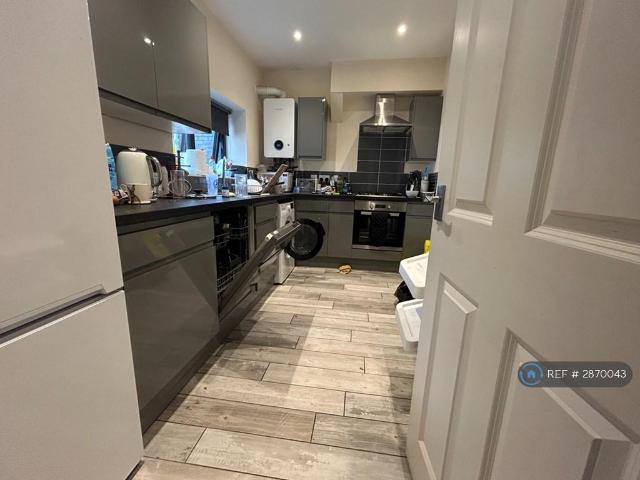Stoke Lane, Westbury On Trym. 4 bed terraced house to rent £2,600 pcm £600 pw