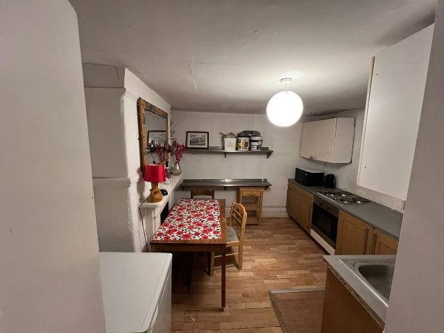 Stoke Newington Church Street, London N16, Room to rent, £800 pcm | PrimeLocation