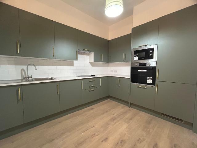 Stoke Newington High Street, London N16, 4 bed shared accommodation to rent, £3,300 pcm | PrimeLocation