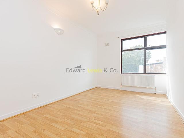 Stoke Newington High Street, London N16, 2 bed flat to rent, £2,102 pcm | PrimeLocation