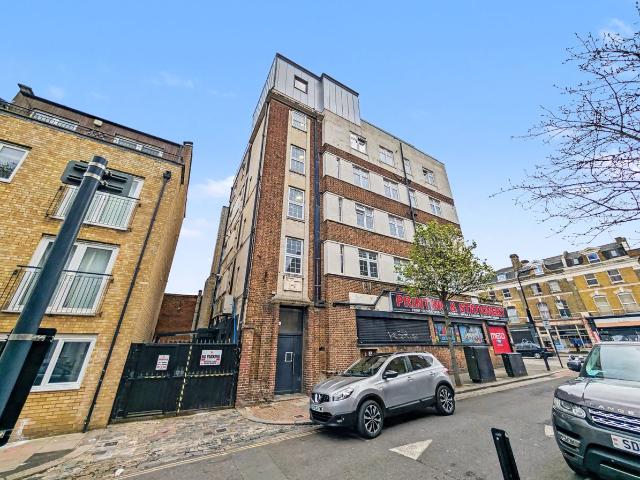 Stoke Newington Road, London N16, 2 bed flat to rent, £2,095 pcm | PrimeLocation