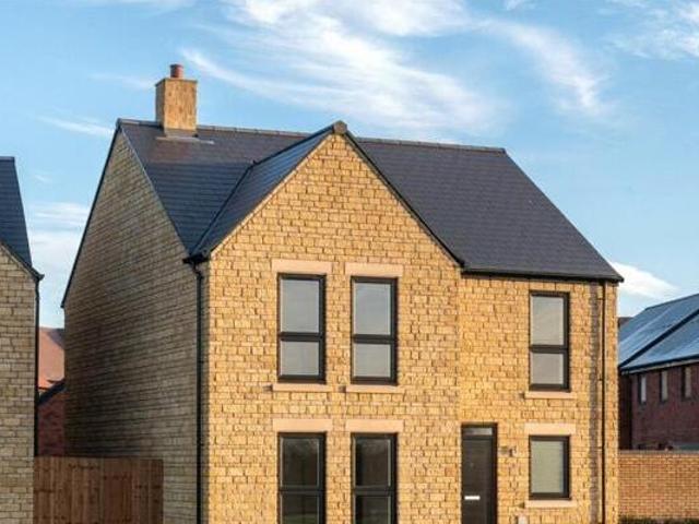 Stoke Orchard Road, Fairmont, Bishops Cleeve, 4 Bedroom Detached