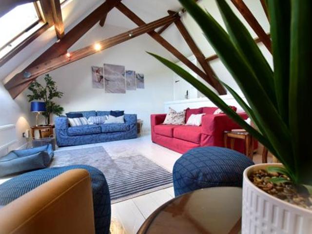 Stoke Road, Noss Mayo, 3 Bedroom Barn