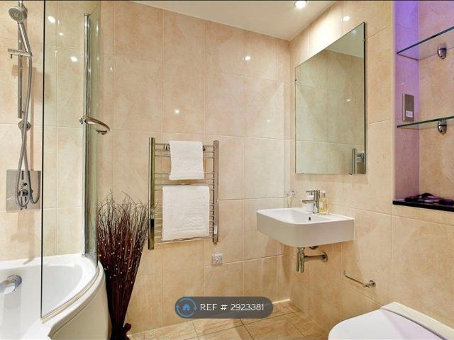 Stoke Road, Slough SL2, 1 bed flat to rent, £1,225 pcm | PrimeLocation
