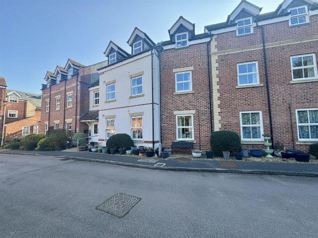 Stokes Mews, Newent GL18, 1 bed flat to rent, £575 pcm | PrimeLocation