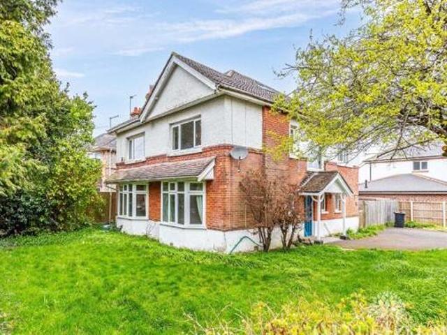 Stokewood Road, Bournemouth, 4 Bedroom Maisonette