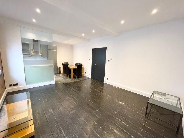 Stone Yard, Nottingham NG1, 2 bed flat to rent, £1,000 pcm | PrimeLocation