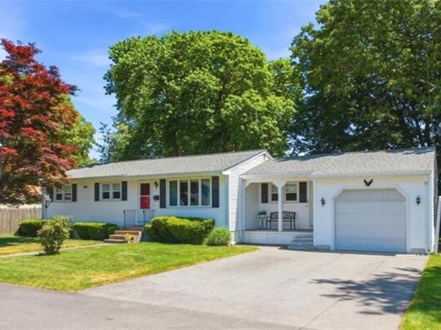 Stone Ave, Warwick, Home For Sale