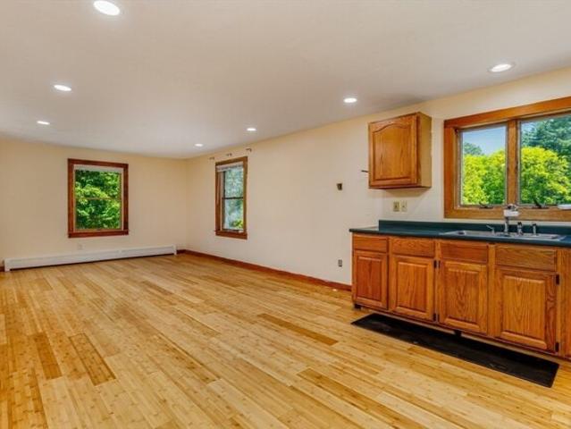 Stone Bridge Rd, Templeton, Home For Sale