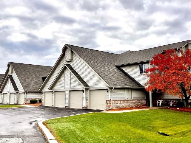 Stone Creek Apartments 2 Bedroom Apartment for Rent at 2600 2600 2610 Fielding Lane, Waukesha, WI 53188
