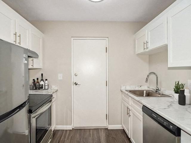 Stone Ends 1 Bedroom Apartment for Rent at 45 Wheeler Cir, Stoughton, MA 02072