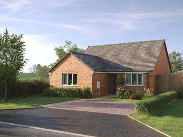 Stone, Eythrope Road, Aylesbury, 2 Bedroom Bungalow