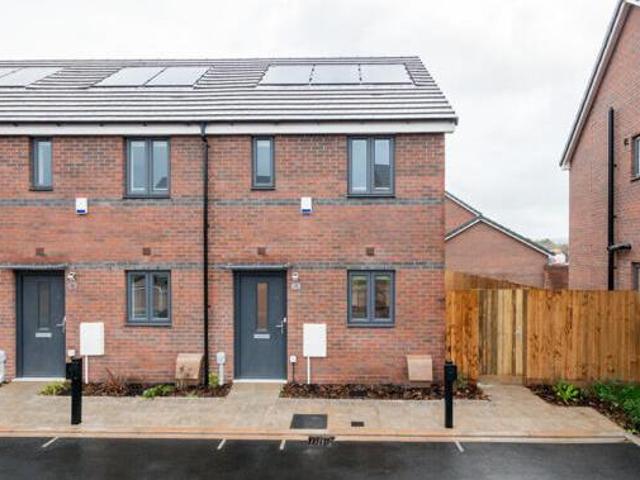 Stone Gallop, Cranbrook, 2 Bedroom House