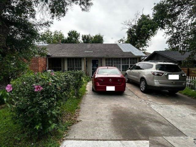 Stone Gate Dr