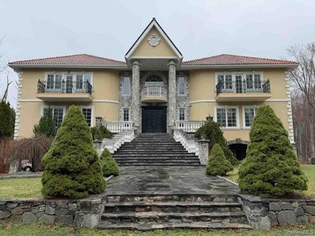 Stone Hill Rd, Bedford, Home For Sale