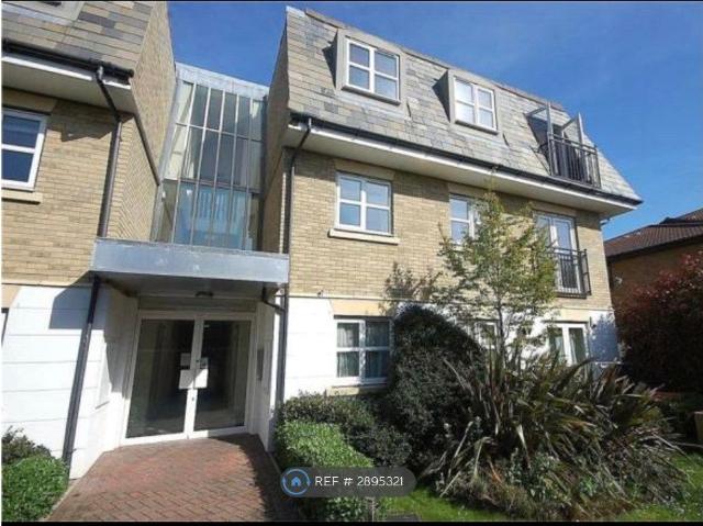 Stone House, Hornchurch RM12, 2 bed flat to rent, £1,700 pcm | PrimeLocation