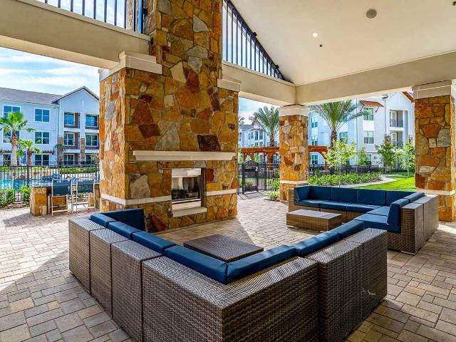 Stone Loch Apartments 1 Bedroom Apartment for Rent at 10921 Boudreaux Rd, Tomball, TX 77375