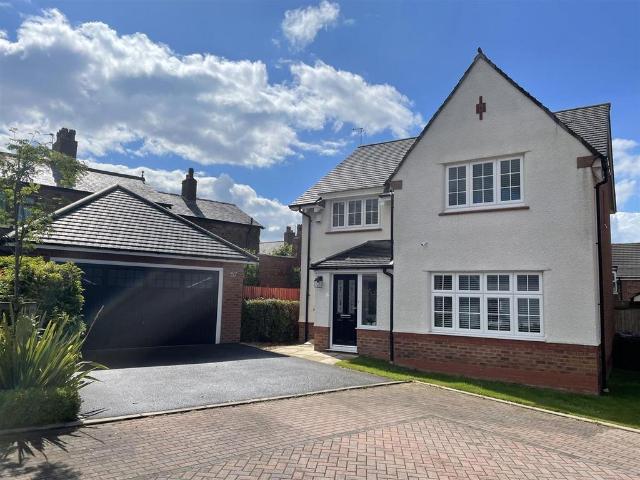Stone Mason Crescent, Ormskirk, L39 4 bed house to rent £1,900 pcm £438 pw