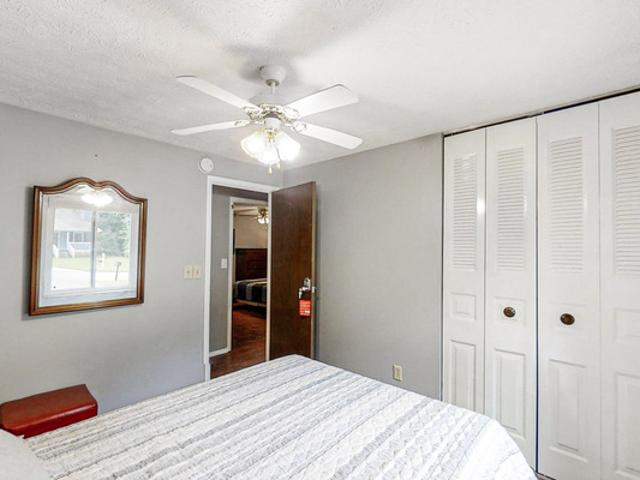 Stone Mountain House with Workspace. Comfortable & newly renovated