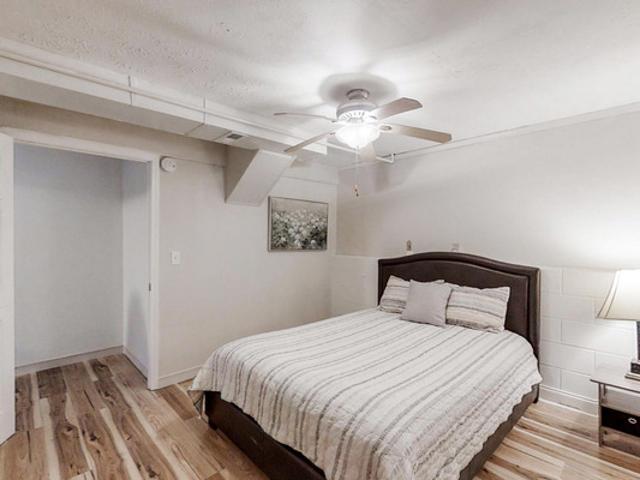 Stone Mountain House with Workspace. Comfortable & newly renovated