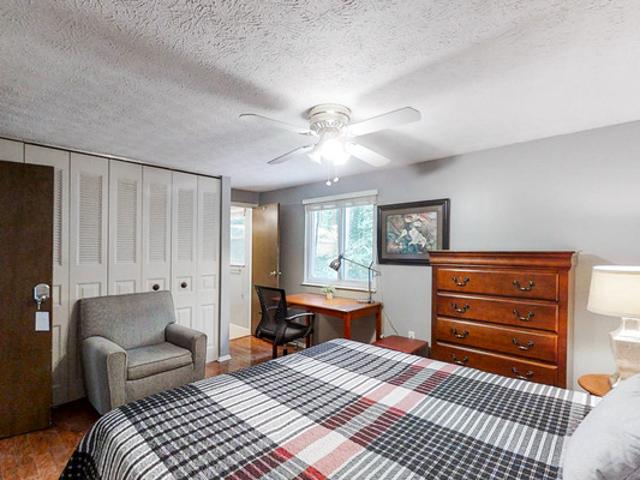 Stone Mountain House with Workspace. Comfortable & newly renovated